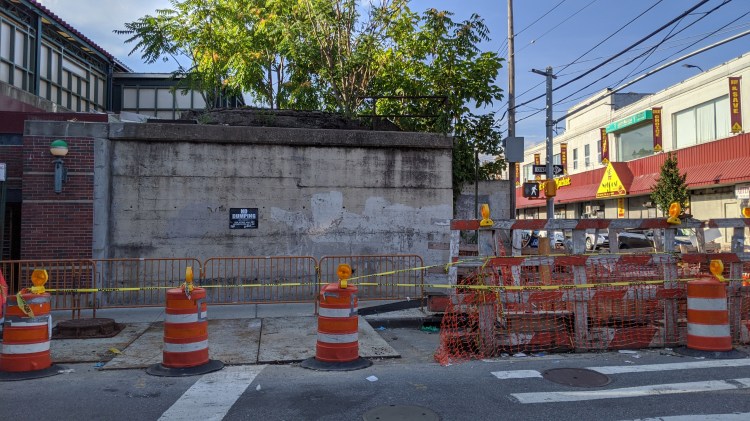 (N)(Q)(R)(W) BMT Broadway Line – Secrets of the Subway