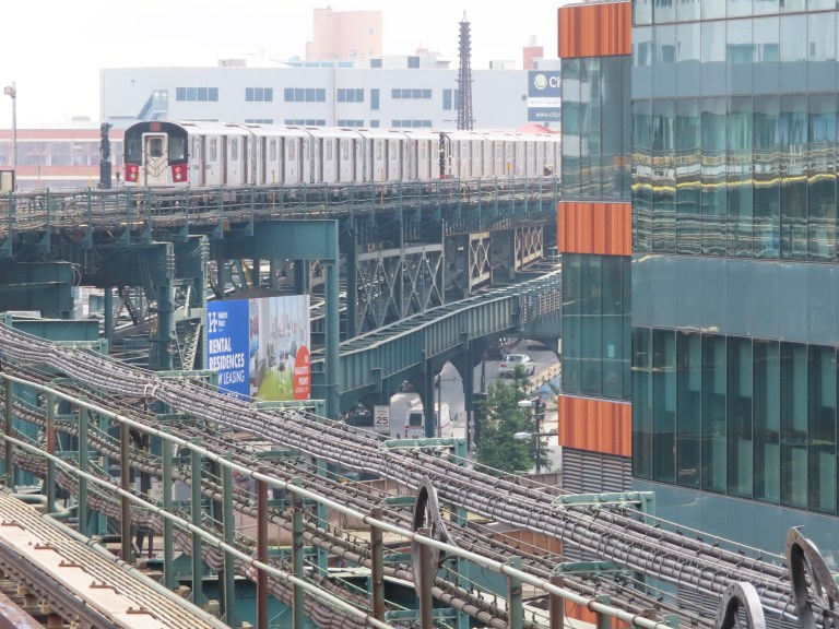 (7) IRT Flushing Line – Secrets of the Subway